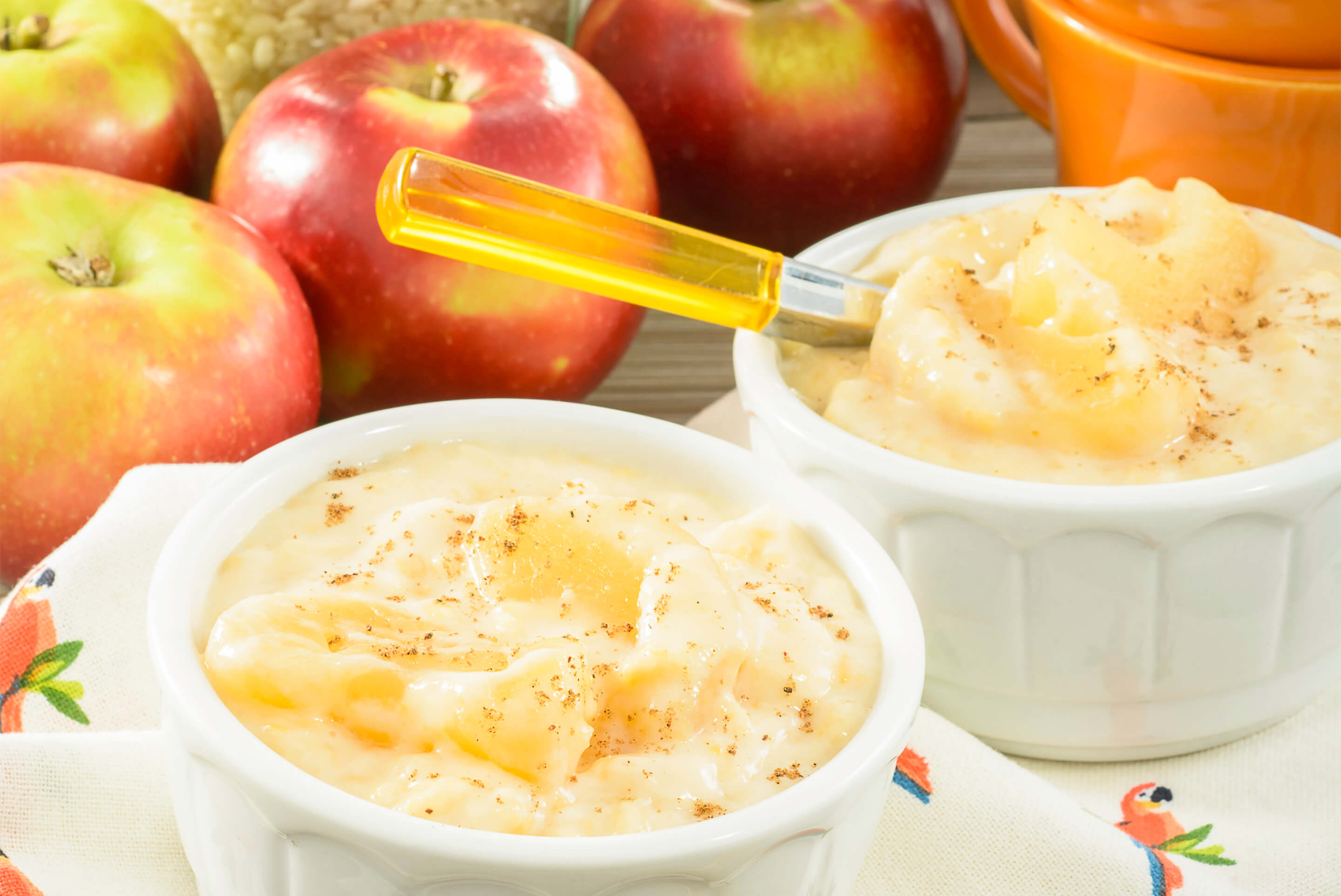 Pouding au riz aux pommes et à la cardamome | TOUGO